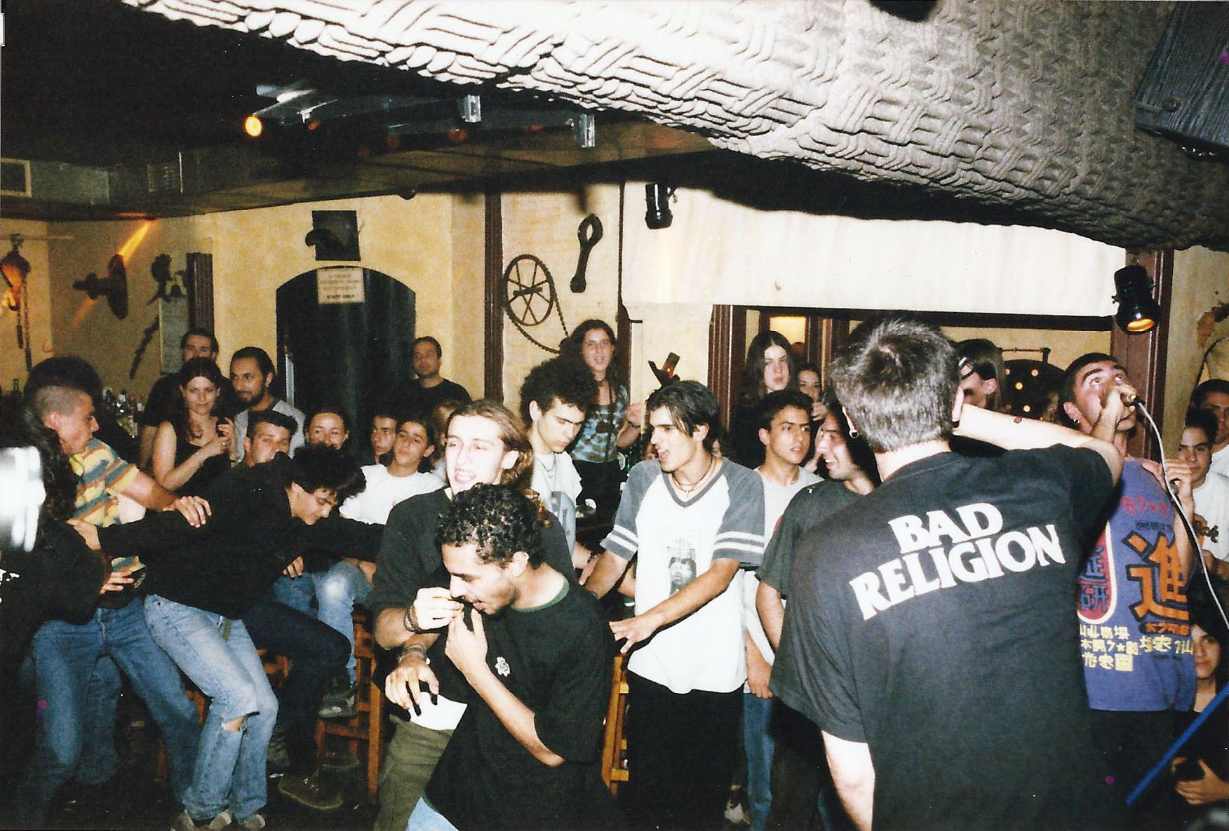 1st GIG EVERRR? PIQUE BAR 5/1999 – ΤΟΞΙΚΑ ΑΠΟΒΛΗΤΑ